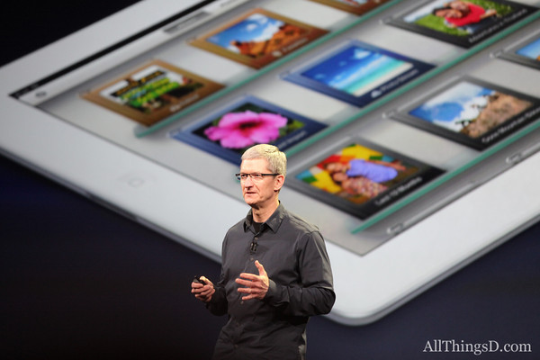 Flash: Apple's New iPad Popular Among Young, Tech-Savvy Consumers ...